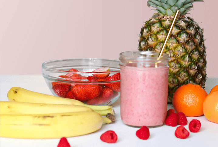 Smoothie fruits frais, lait végétal : Recette Sans Lait et Végétarienne ...
